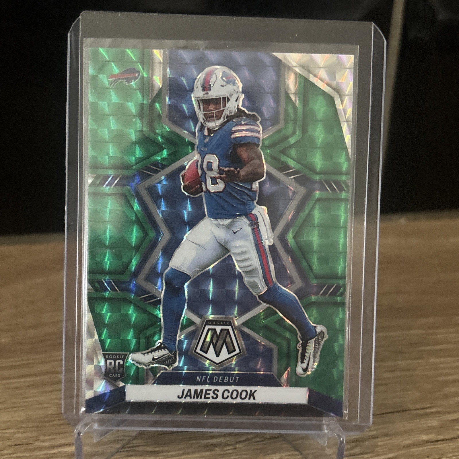 2022 Panini Mosaic - NFL Debut James Cook #285 Green Mosaic Prizm (RC ...