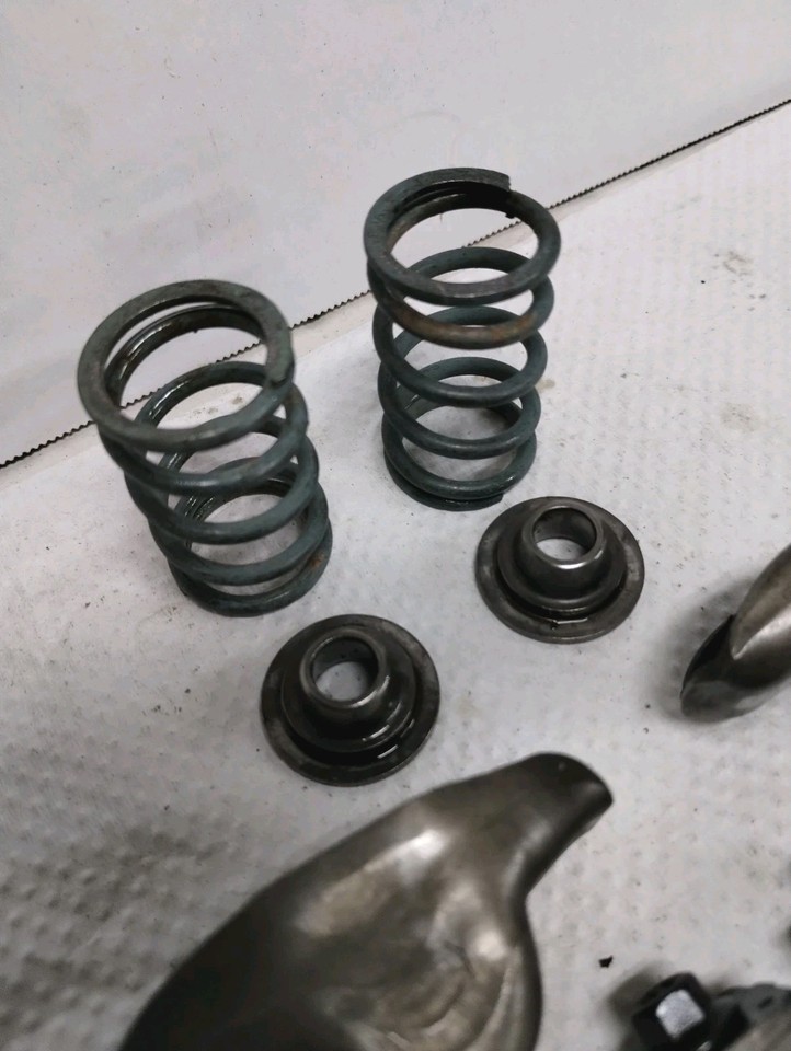 Valve Springs Rocker Arms 16HP Kohler Command CV460 Single Cylinder ...