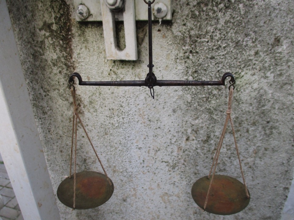 Antique Handmade Iron Ornated Old Portable Colonial Scale Diamond ...