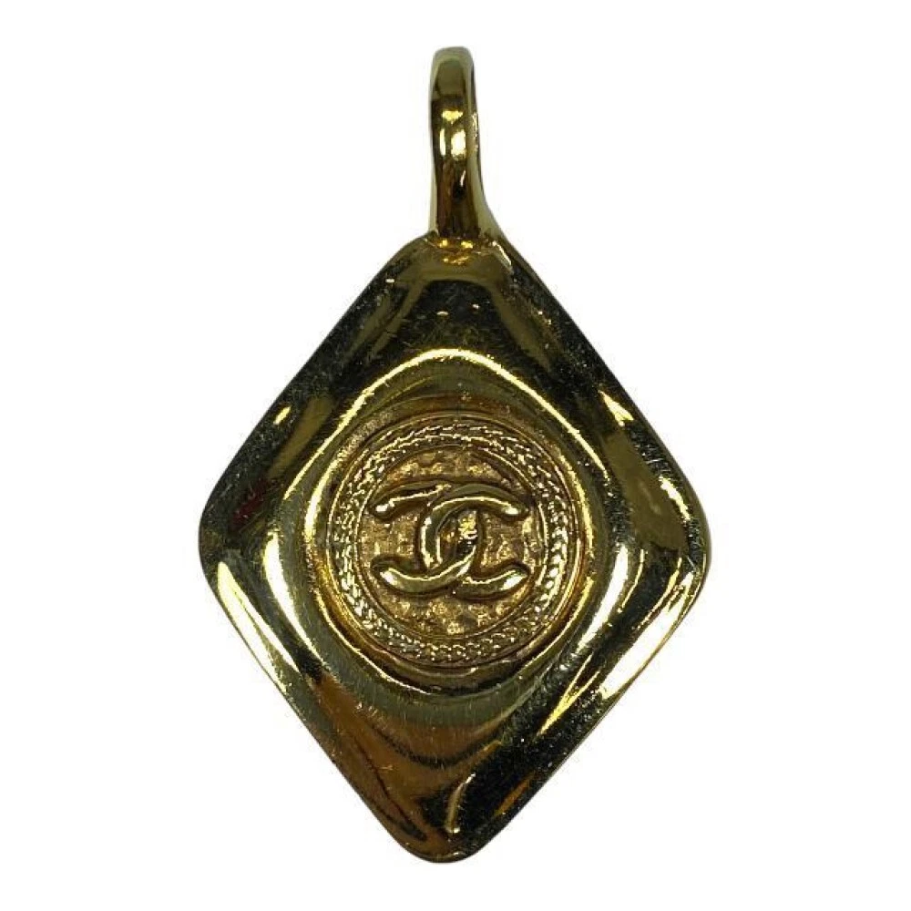 Diamond Chanel Logo