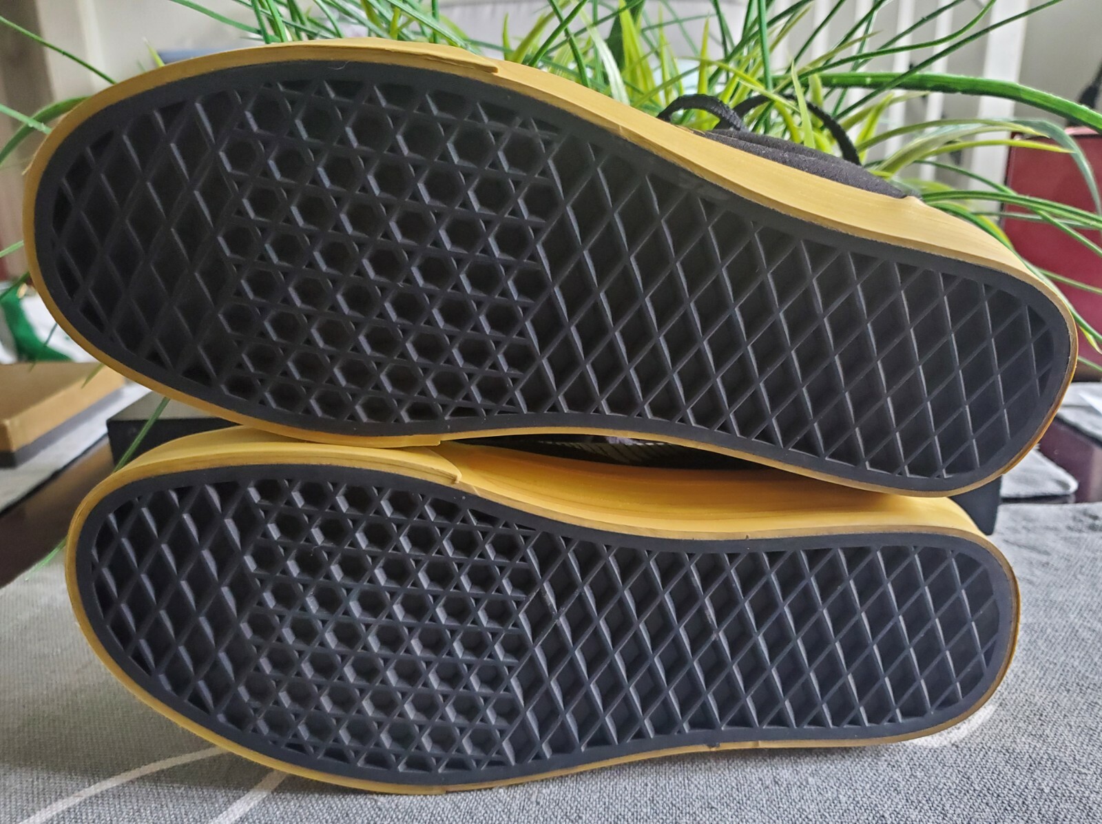 VANS Old Skool x Harry Potter Golden Snitch Shoes Size Women 7.5 Men 6 ...