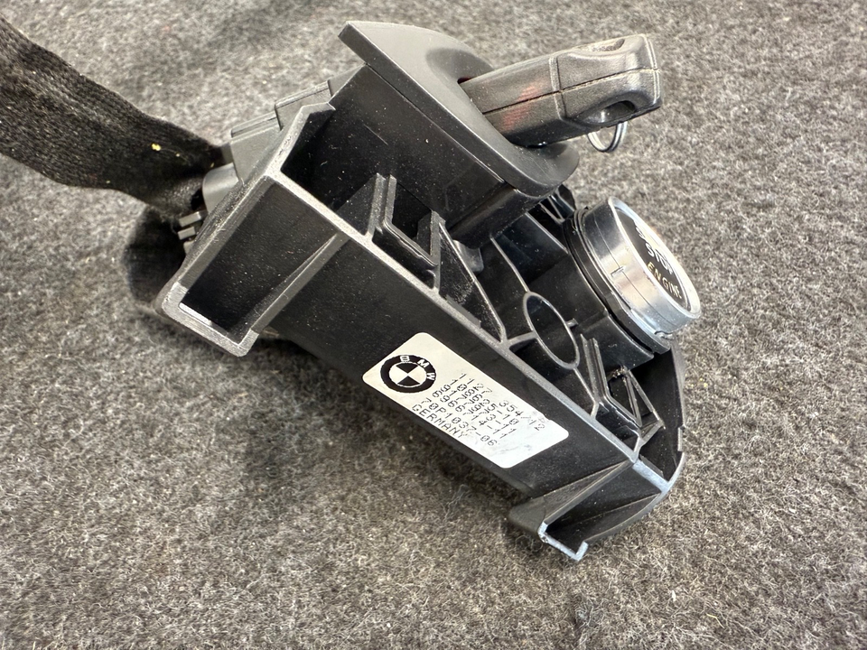 TESTED BMW X5 E70 Comfort Access Control Module CAS w/Ignition Key ...