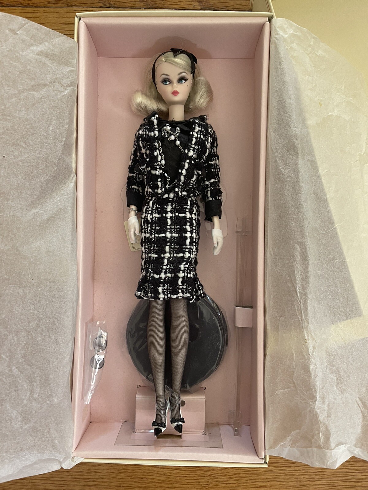 BEAUTIFUL 2014 "BOUCLE BEAUTY" SILKSTONE BARBIE FASHION MODEL | eBay