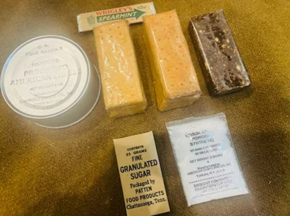 World War II Edible Rations - Partial Dinner Unit - Reproduction Box ...