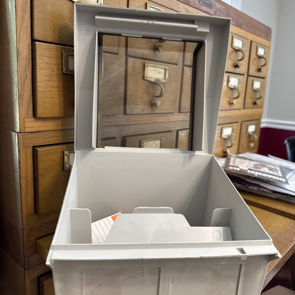 Vintage 3.5" Floppy Disk Plastic Storage Box Case Holder Organizer w ...