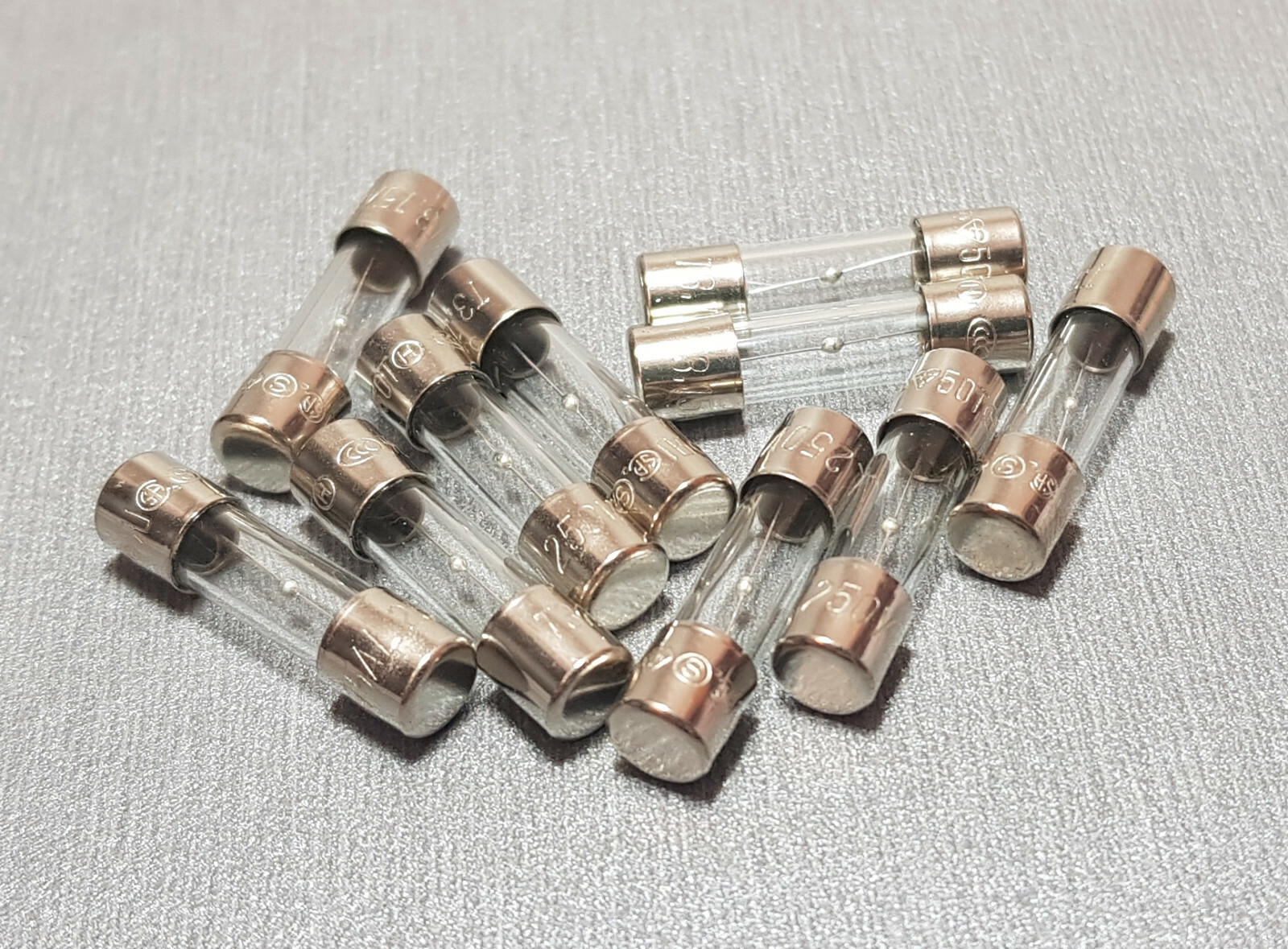 10Pcs 3.15A Glass Fuse M205 5mm x 20mm Slow Blow T3.15AL 250V AUSTRALUX ...