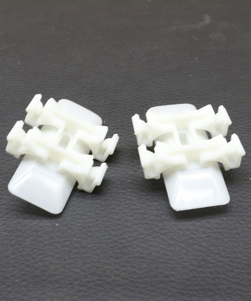 007-988-71-78 Front & Rear Door Moulding Fasteners Clip For Mercedes ...
