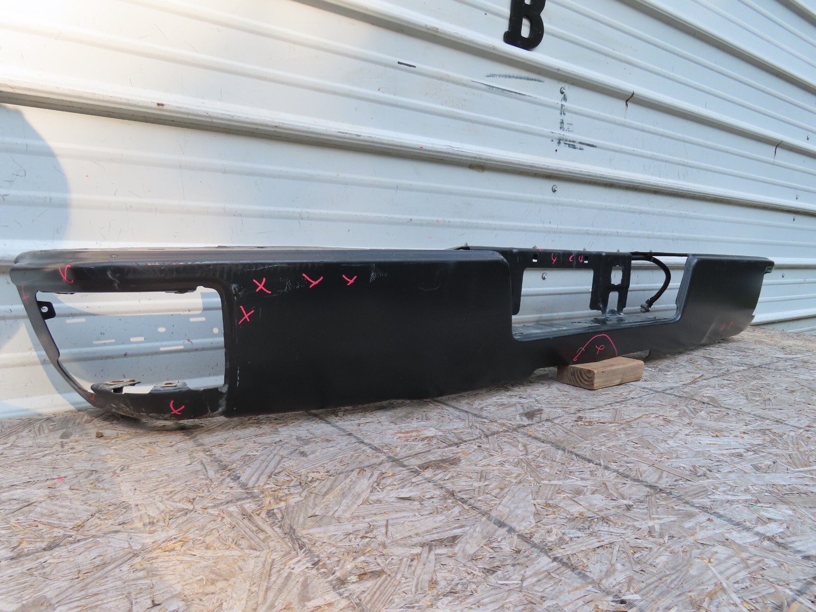 2016-2019 Chevrolet Silverado GMC Sierra 1500 Rear Metal Bumper OEM ...