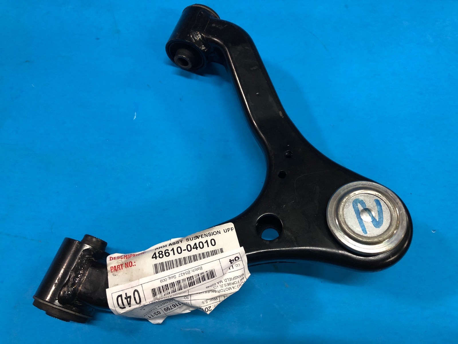 GENUINE 2005-2015 Toyota Tacoma Front Suspension Upper Control Arm ...