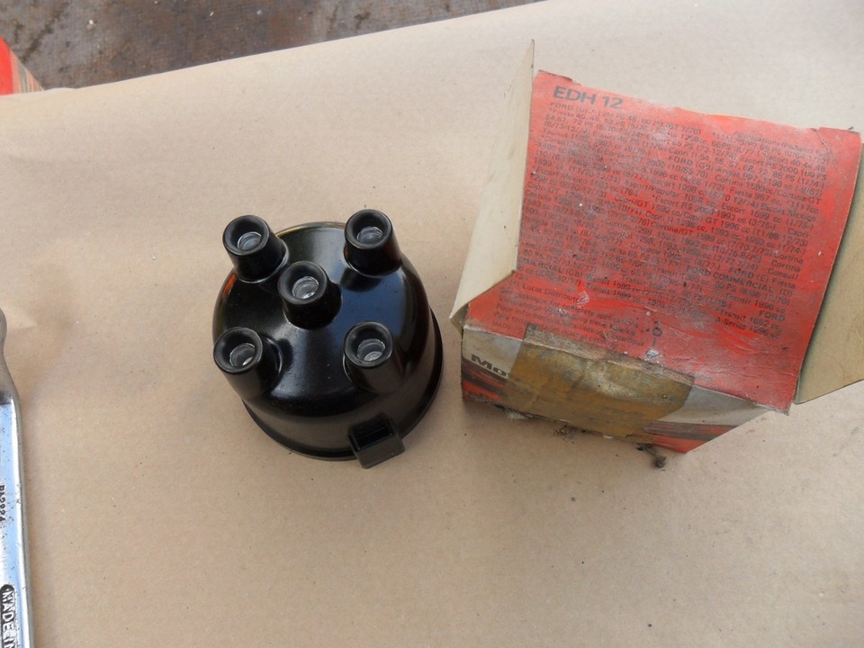 Classic car distributor caps 15 in total | eBay