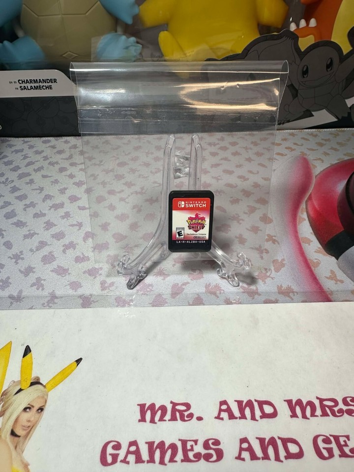 Pokémon Shield - Nintendo Switch Cartridge Only Label In-Tact Free From ...