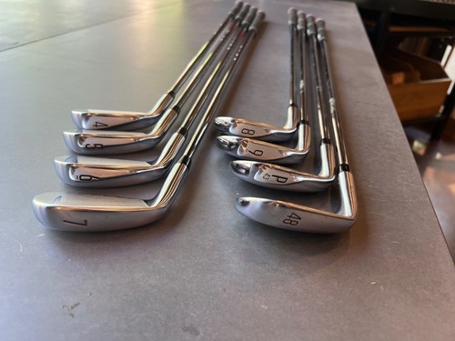 Titleist T200 Iron Set 2022 - 8 clubs (4 - PW+GW (48 loft)) excellent ...