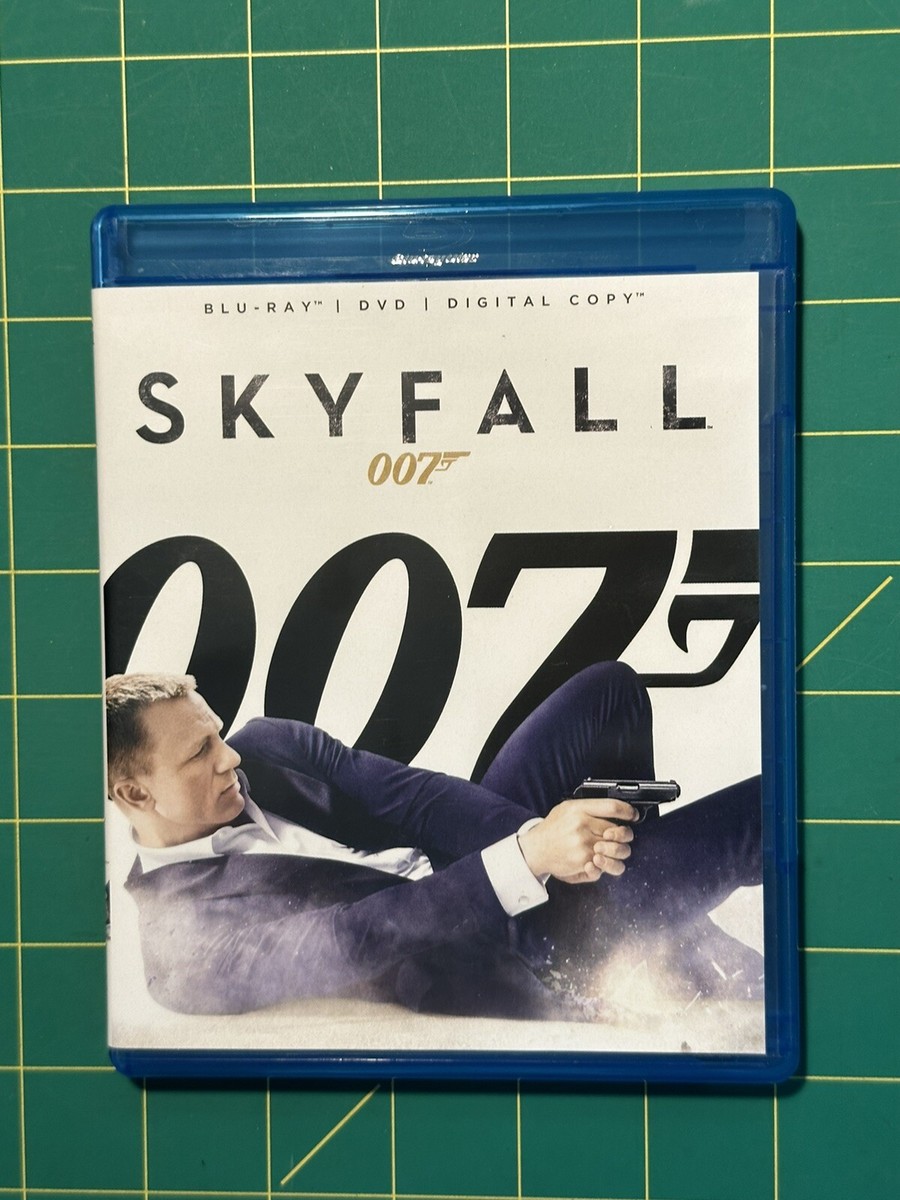 Skyfall Blu Ray Cover Skyfall 007 Blu Ray Disc, Hobbies & Toys,