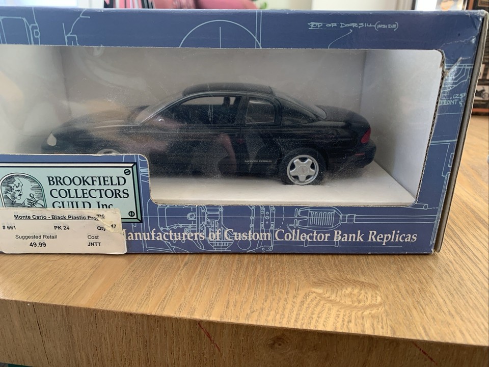 Brookfield Collectors Guild Chevy Monte Carlo 1995 Bank Replica Plastic ...