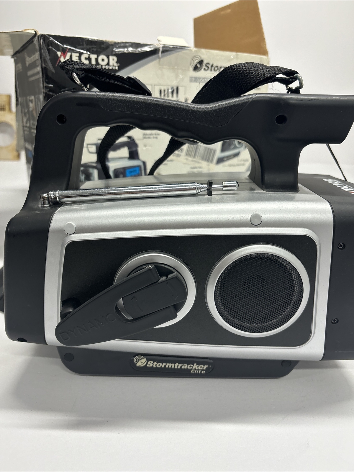 Vector Stormtracker Elite WC300DSV TV Lantern AM FM Weather Alert Radio ...