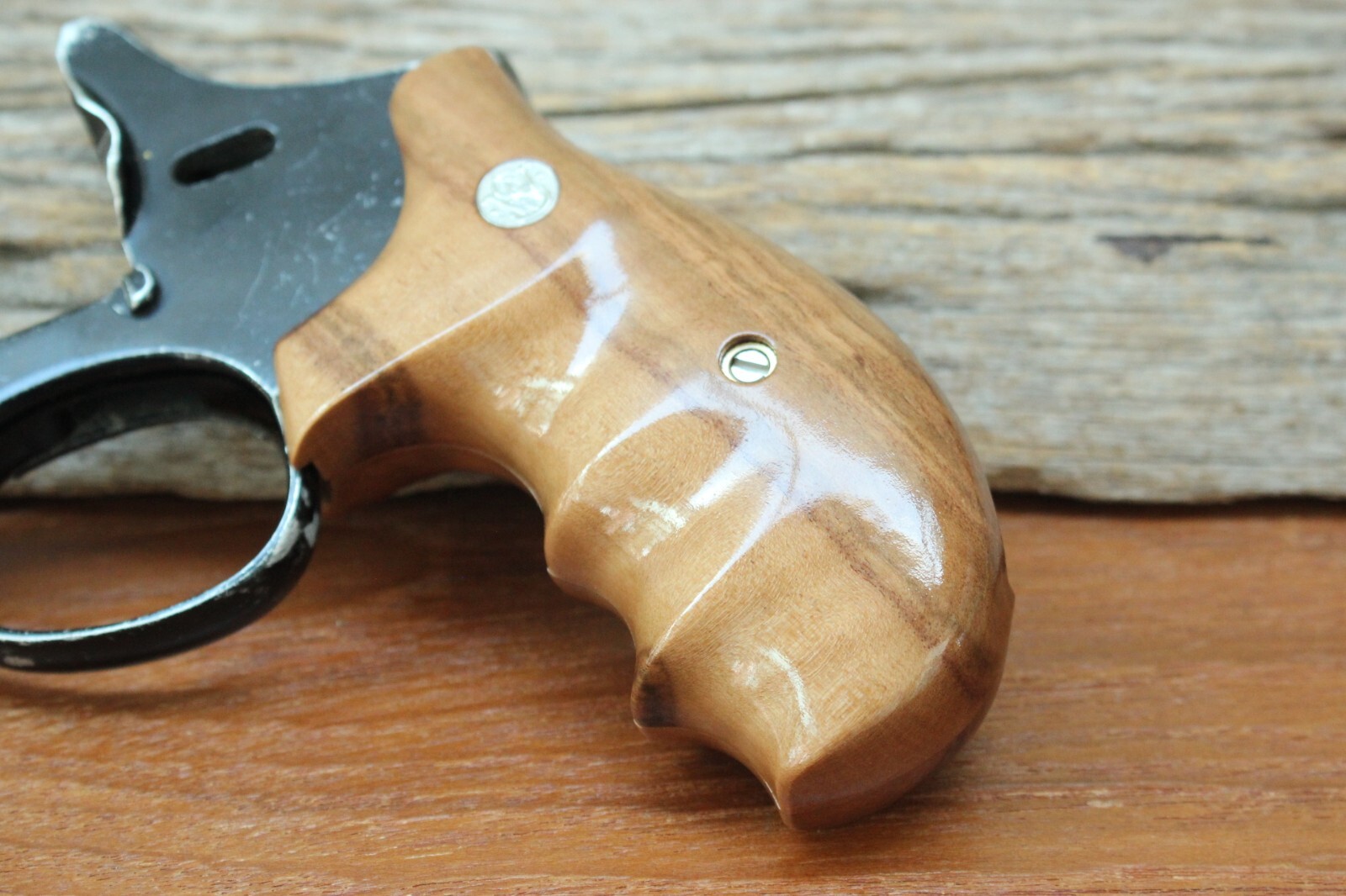 COMBAT GRIPS FOR S&W MODEL 66, 686, 696 K, L FRAME ROUND BUTT KAI WOOD ...