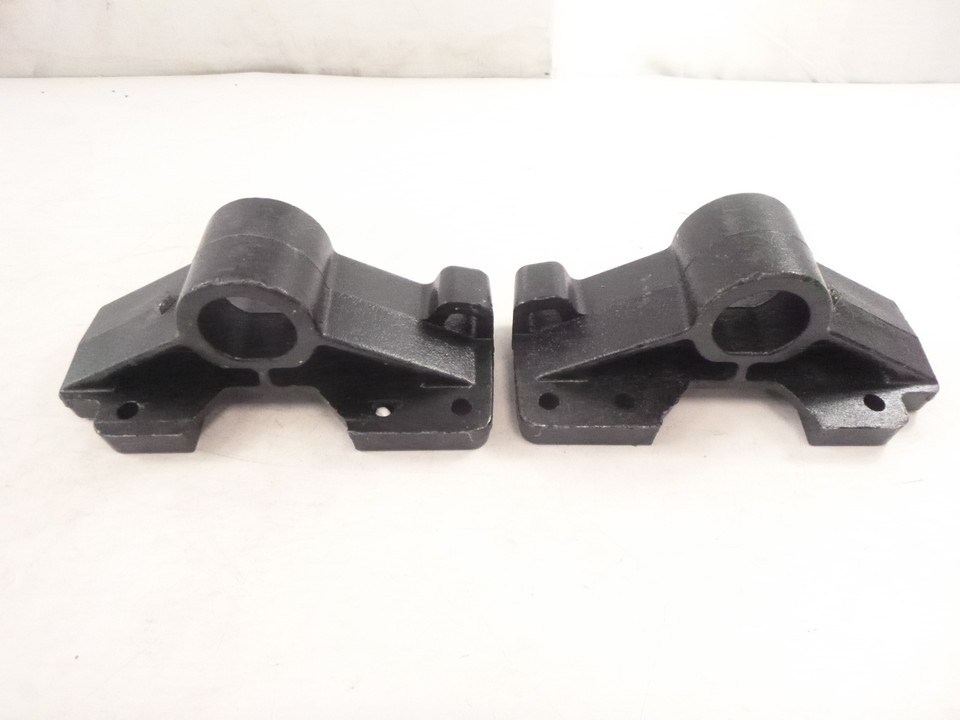 Saf Holland RK-10689-2 ILS Series Fifth Wheel Slide Brackets Left & Right