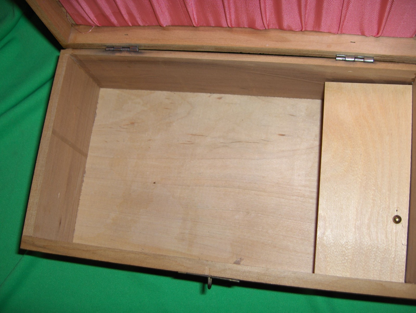 Vintage Pressed Wood Jewelry Trinket Box Finger Joint Corners Mural ...