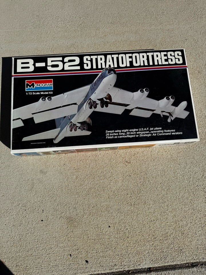 Monogram B-52 Stratofortress 8292 Plastic Model Kit 1/72 Scale | eBay