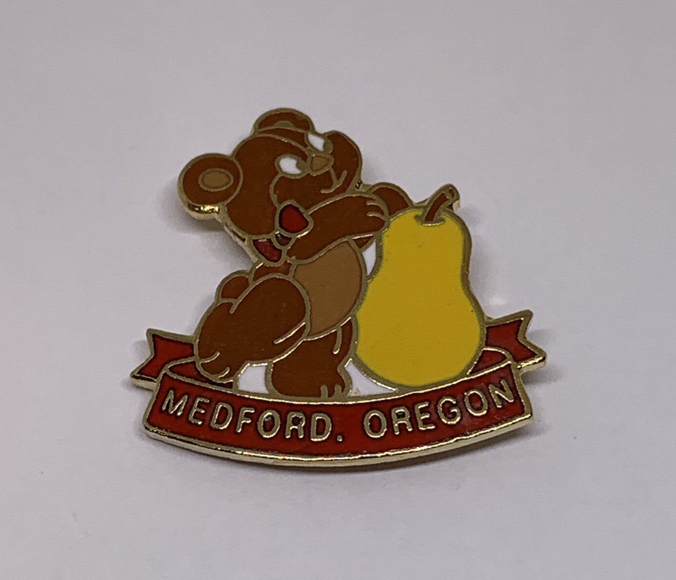 Medford Oregon Huggy Teddy Bear Pear Blossom Travel Souvenir Lapel Pin ...