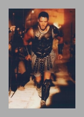 Russell Crowe Glossy Photo Gladiator Actor Collectible Memorabilia 6 | eBay