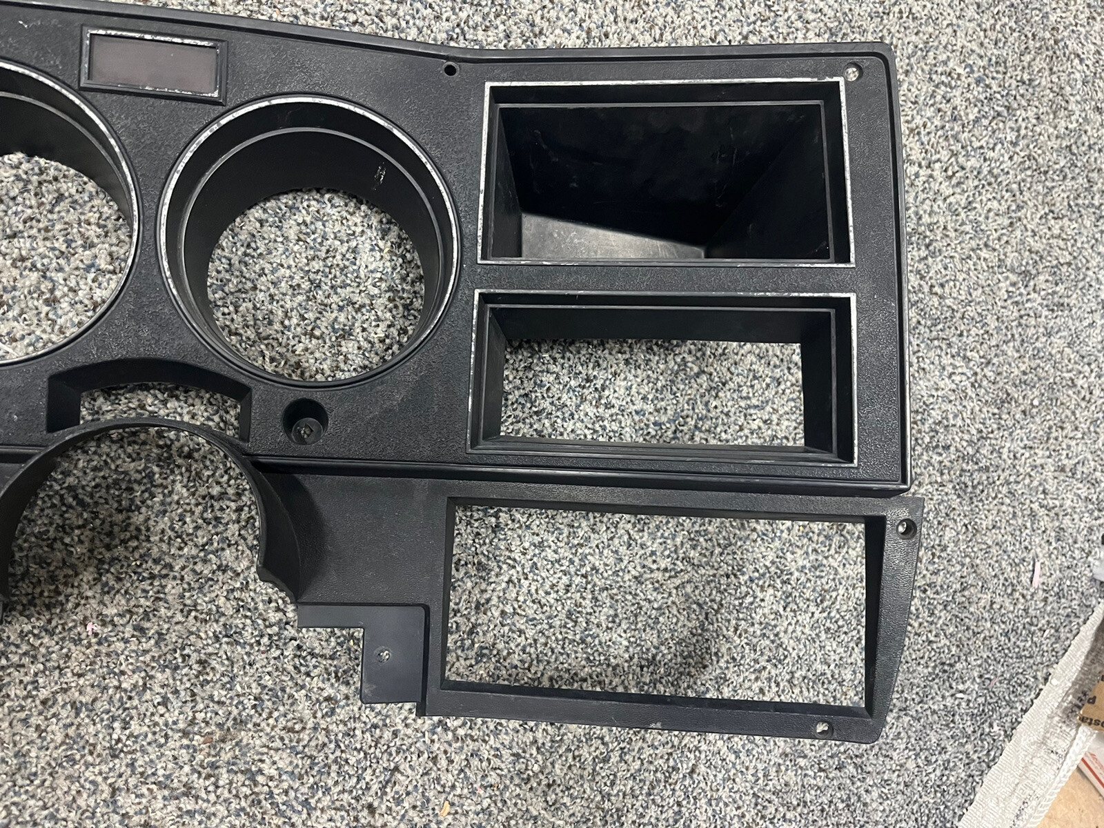 84 1984 CHEVY truck gmc K10 C10 K5 BLAZER SUBURBAN CLUSTER BEZEL Black ...