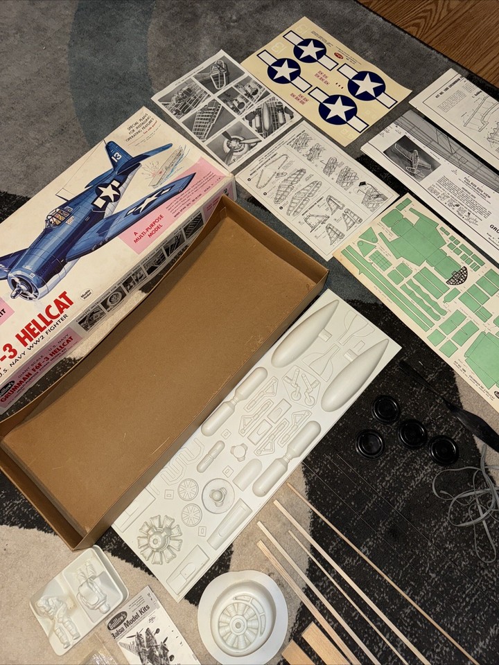 Guillows Balsa Wood Grumman F6F-3 Hellcat Flying Model Airplane Kit ...