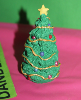 Christmas Holiday Tree Merry Mini Keepsakes 1995 Figurine Hallmark ...