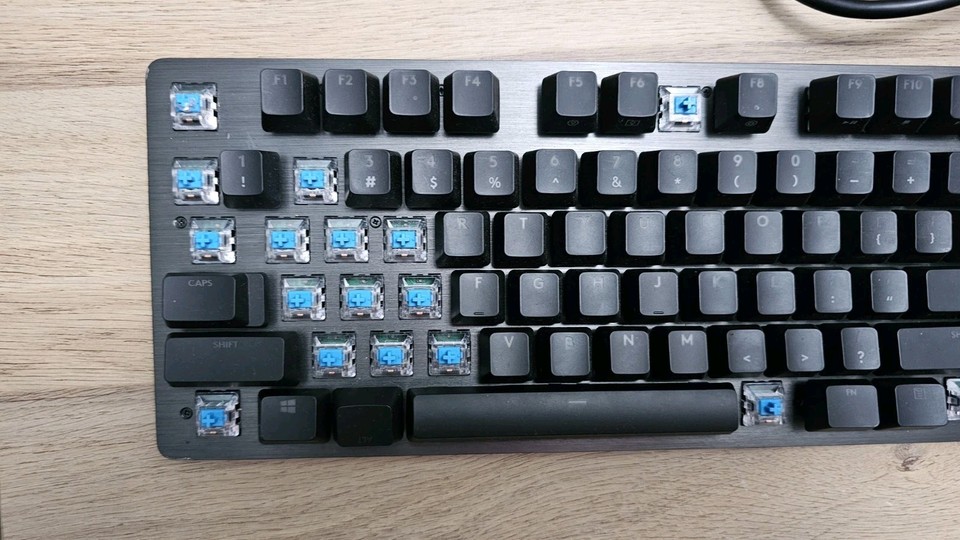 Logitech G512 Carbon GX Brown Mechanical Gaming Keyboard - For Parts ...