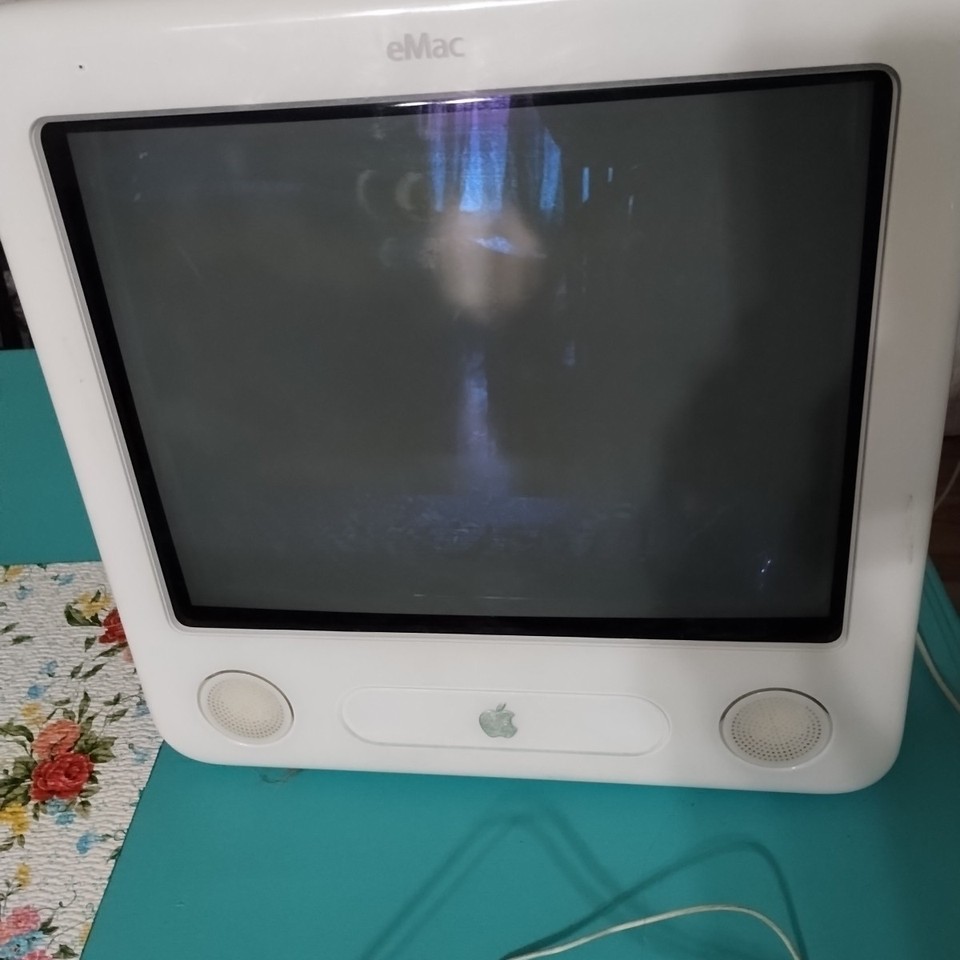 Apple eMac A1002 All in One vintage computer PC G4 with Keyboard and ...