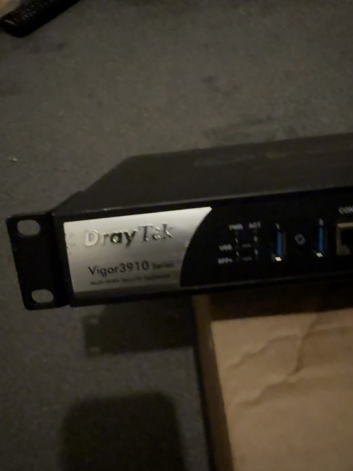 Draytek Vigor 3910 Multi-WAN Security VPN Router | eBay UK