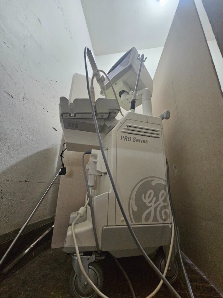 GE Logiq 200 Pro Ultrasound Machine | Black and White | Working ...