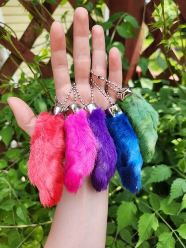 Lucky RABBITS FEET Real Rabbit Foot Keychains Key Chains red pink ...