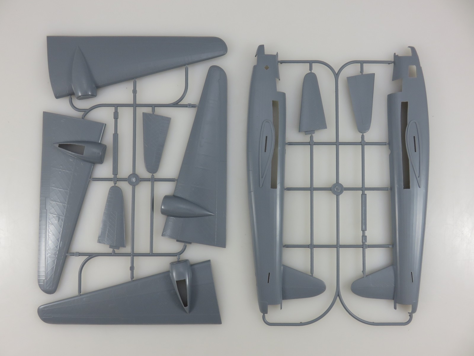 MPM Vickers Wellington Mk.IC/VIII 1/72 Scale Model Kit No. 72540 ...