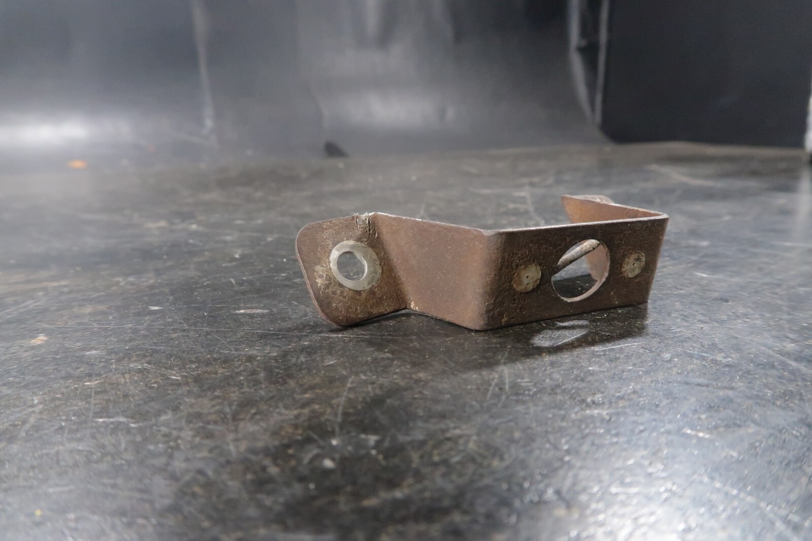 Beechcraft 35 Bonanza BE35 Center Cowling Fastener Bracket 35-910238-6 ...