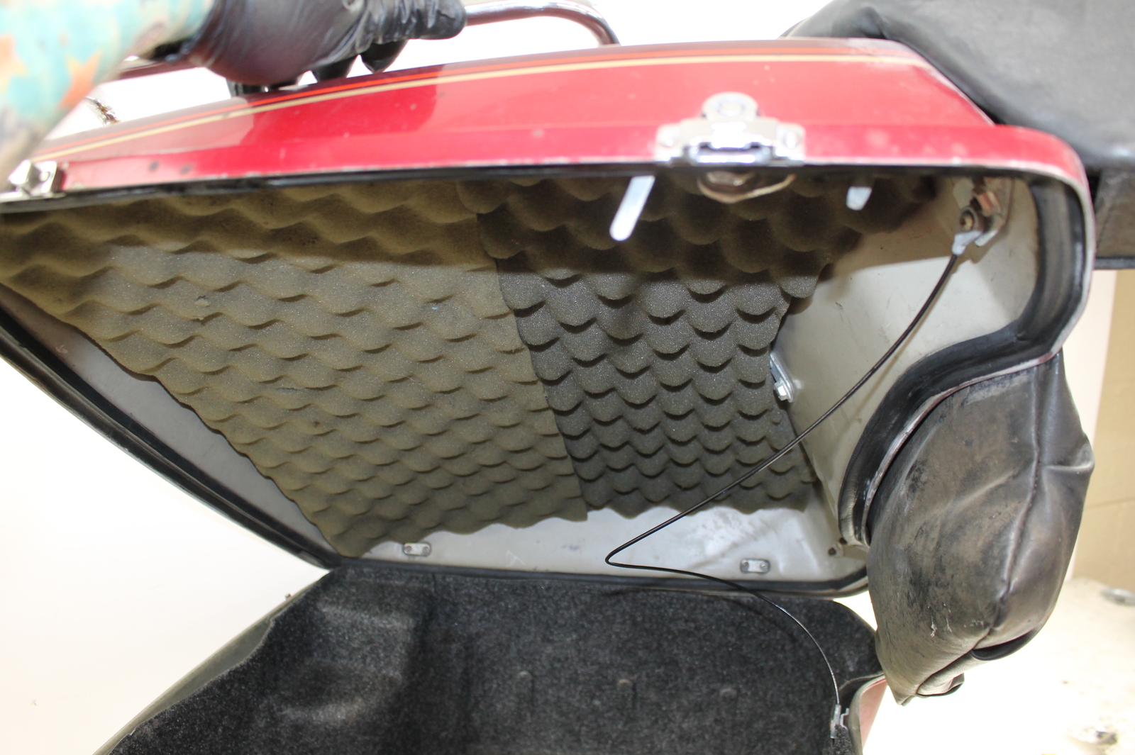 94 Harley FLHT Electra Glide Tour pack Assembly | eBay