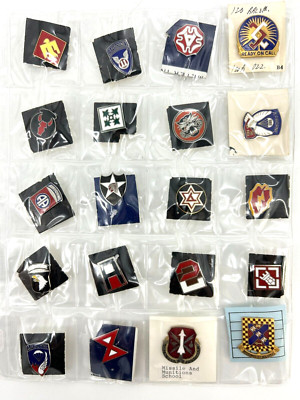 20 Assorted Army Crests & Hat Pins DUI DI Infantry Airborne ARCOM Army ...