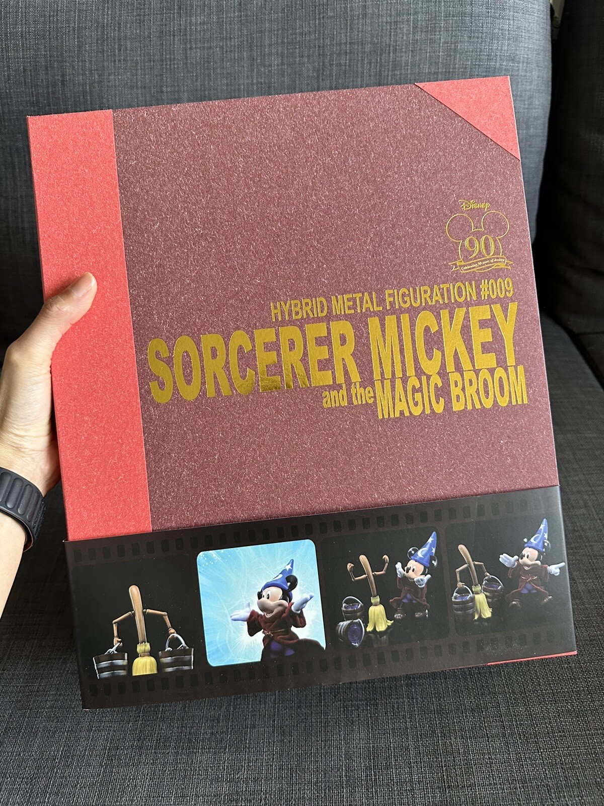 Herocross hybrid metal figuration #009 Sorcerer Mickey and the Magic ...