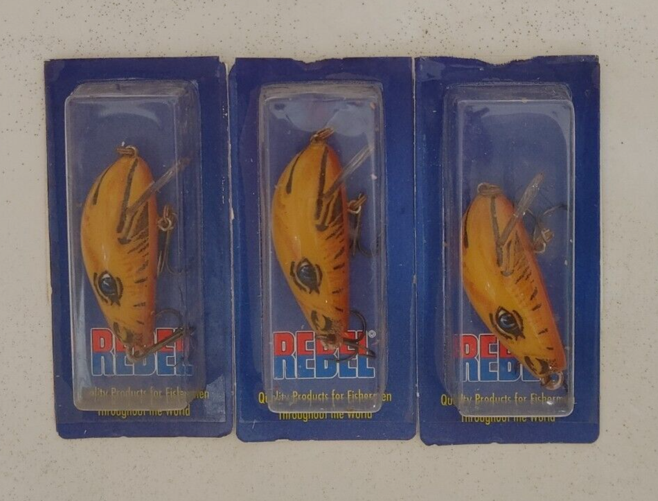 (3) Vintage Rebel Humpback Floater Camel Joe Advertising Fishing Lures ...