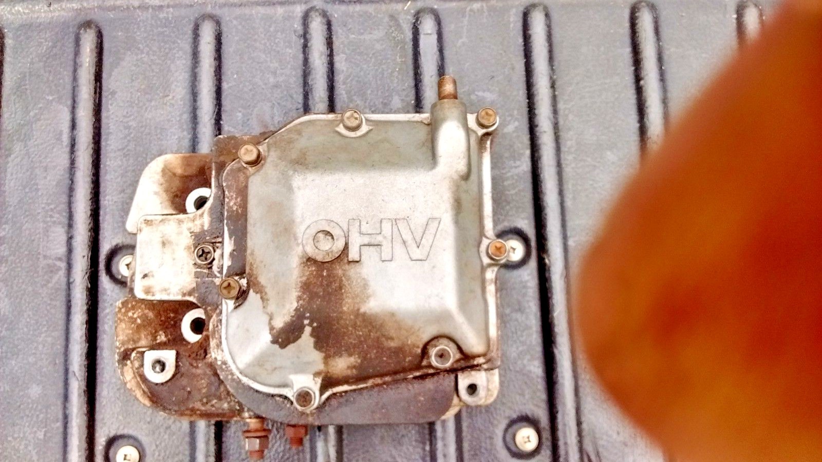 USED KUBOTA RIDING LAWN MOWER OVERHEAD VALVE HEAD OFF MODEL 1400H | eBay