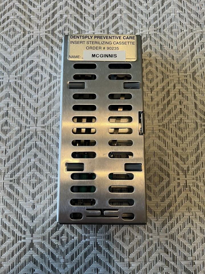 Dentsply Cavitron Tips (Curved/Straight) 30K with metal cassette case ...