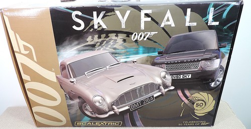 Scalextric 007 Skyfall Racing Games featuring DB5 & Range Rover -Thames ...