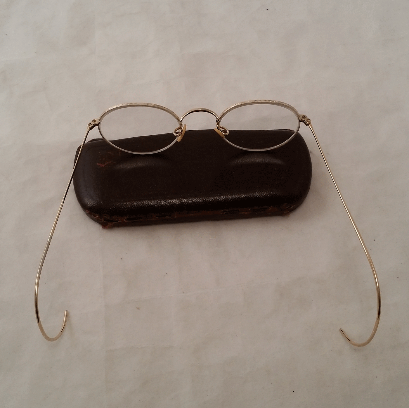 SHURON HIBO Ful-Vue True Antique 12K Gold Fill Eyeglasses & Case | eBay SHURON HIBO Ful-Vue True Antique 12K Gold Fill Eyeglasses & Case | eBay