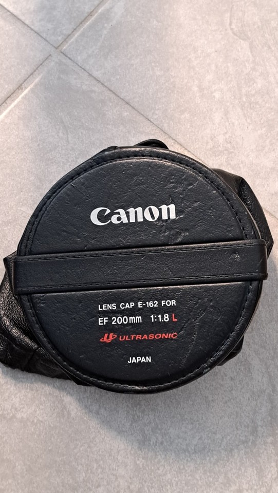 Canon EF 200mm f/1.8 L USM AF Telephoto Lens with Hood, Strap & Trunk ...