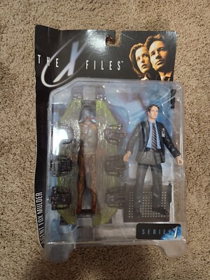 1998 the X Files Fight the Future Agent Fox Mulder with Human Host ...