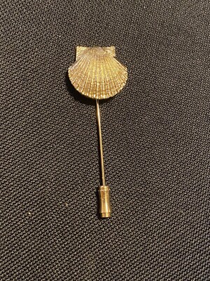 Vintage Crown Trifari Gold Tone Clamshell Clam Seashell Stick Pin | eBay