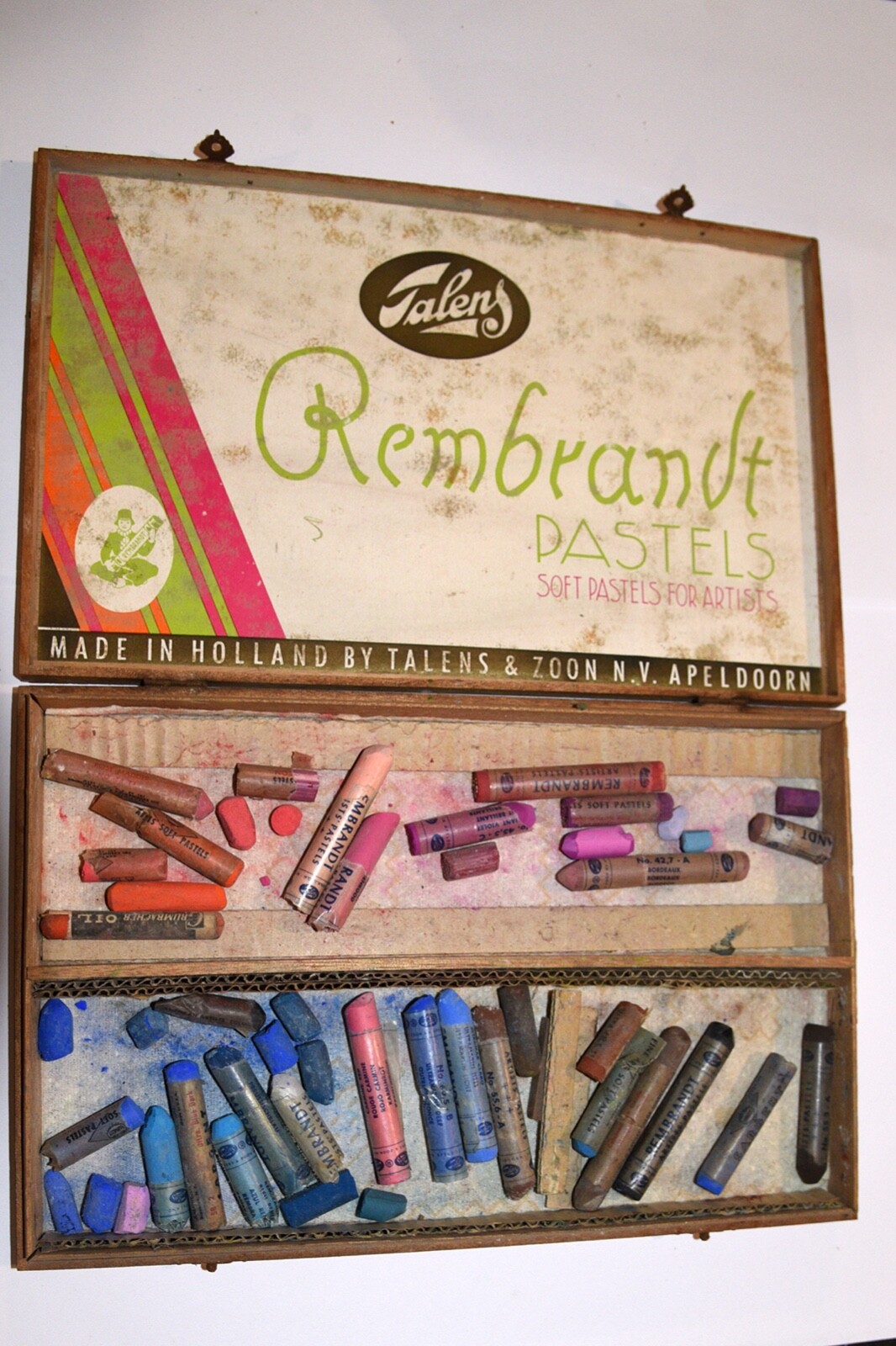 Vintage Talens REMBRANDT SOFT PASTELS For Artists Boxed | eBay