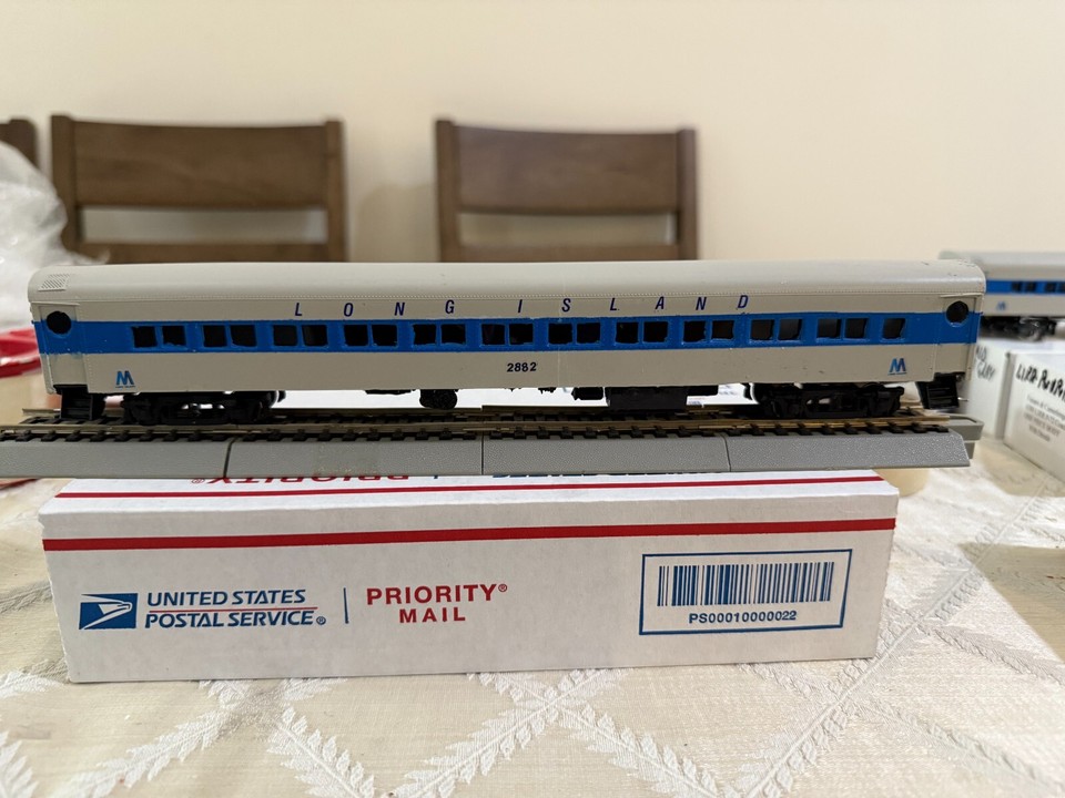 HO Scale LONG ISLAND RAILROAD PASSENGER COACH F&C P-72 COACH #2882 | eBay