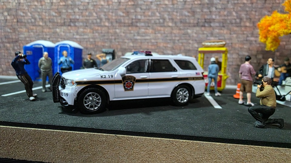 Greenlight CUSTOM 1/64 diecast Pennsylvania State Police Dodge Durango ...