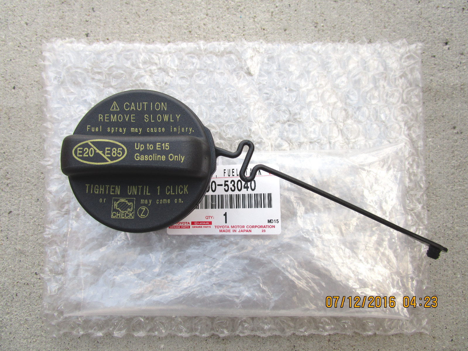 14 - 18 TOYOTA HIGHLANDER LE XLE LIMITED FUEL GAS TANK CAP WITH TETHER ...